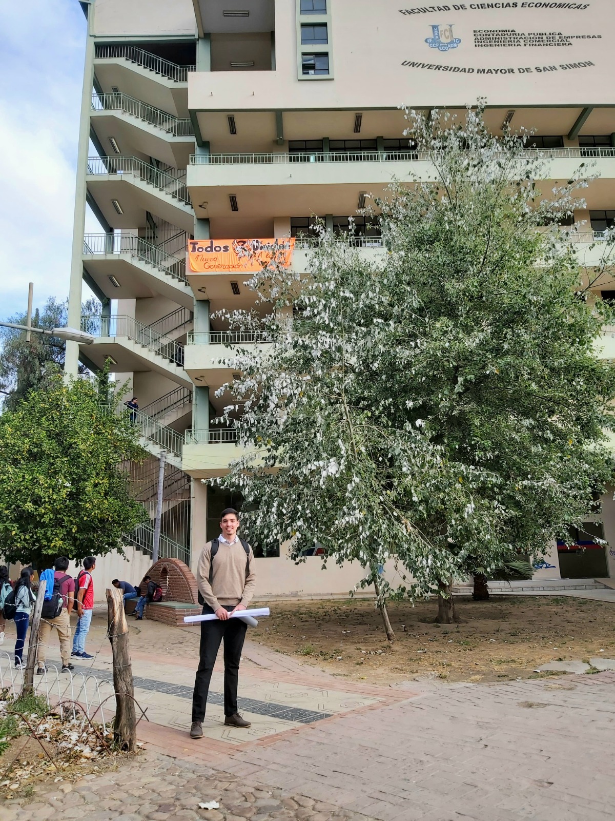 Estudiante de la Licenciatura en Contaduría Pública de la FaCEA/UNI ...